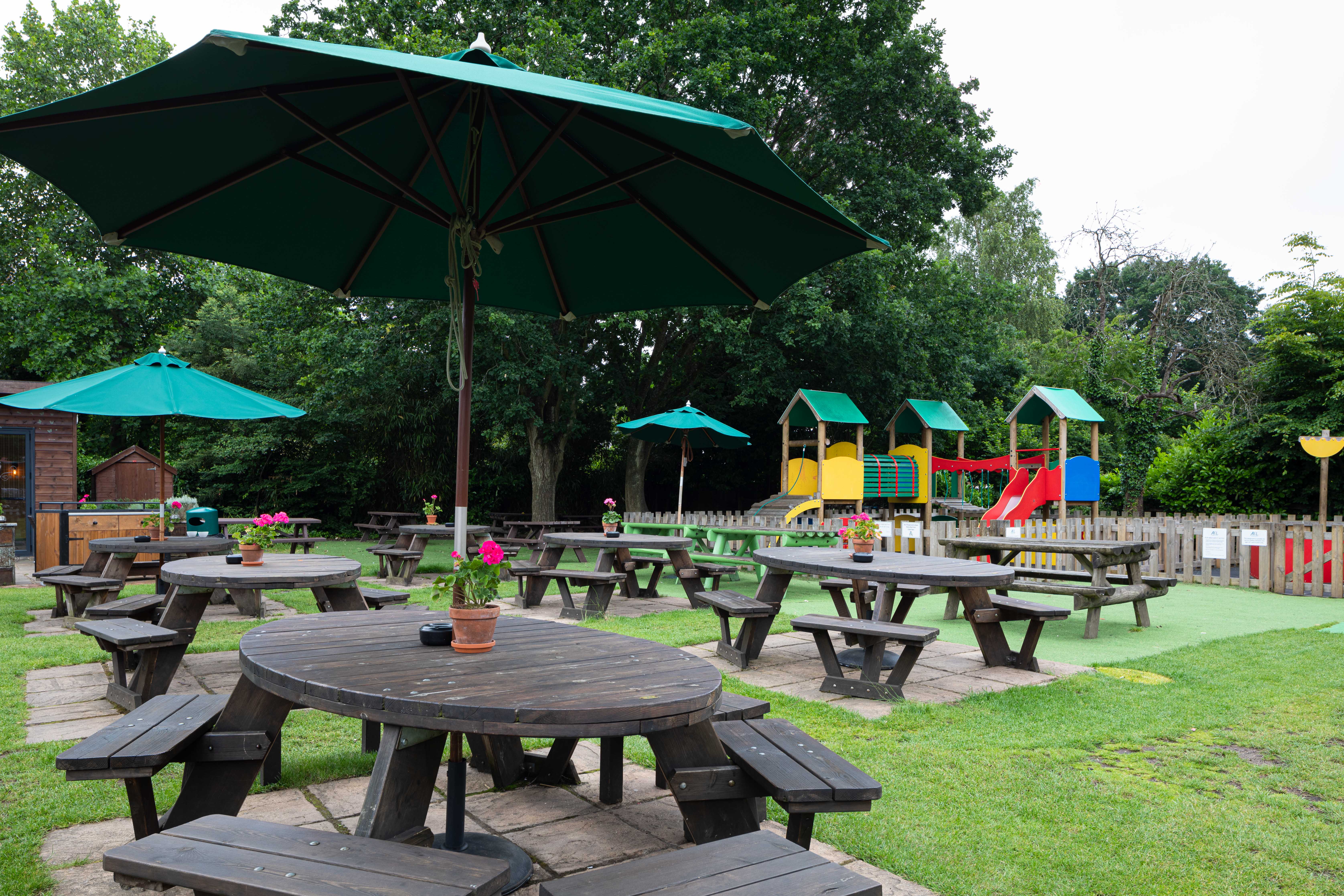 Gallery - The Cricketers - The Cricketers